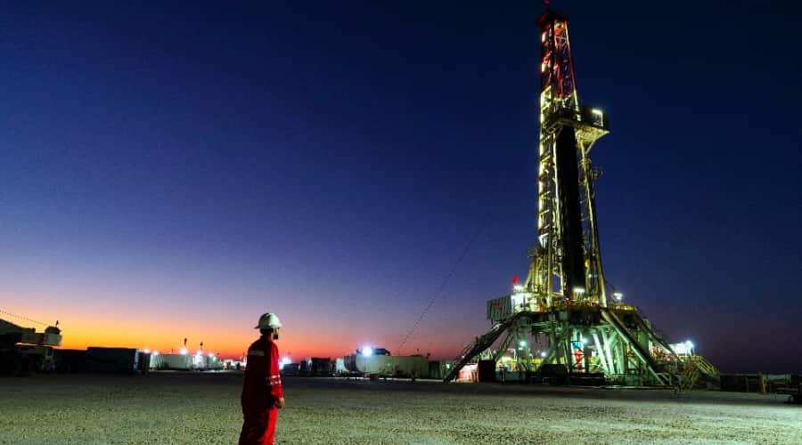 Oman and Shell signs agreement to produce natural gas from block 10 in ...