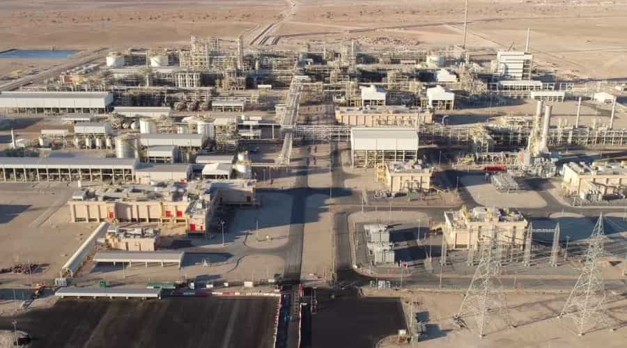 Oman announces new oil discoveries to boost production by up to 100,000 ...