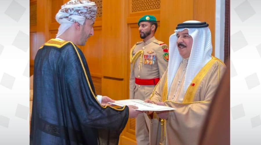 Ambassador of Oman to Bahrain presents credentials - Arabian Daily News