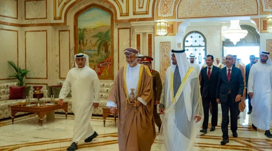 His Majesty the Sultan arrives in UAE - Arabian Daily News