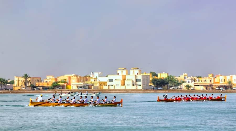 Traditional rowing race in Sohar - Arabian Daily News