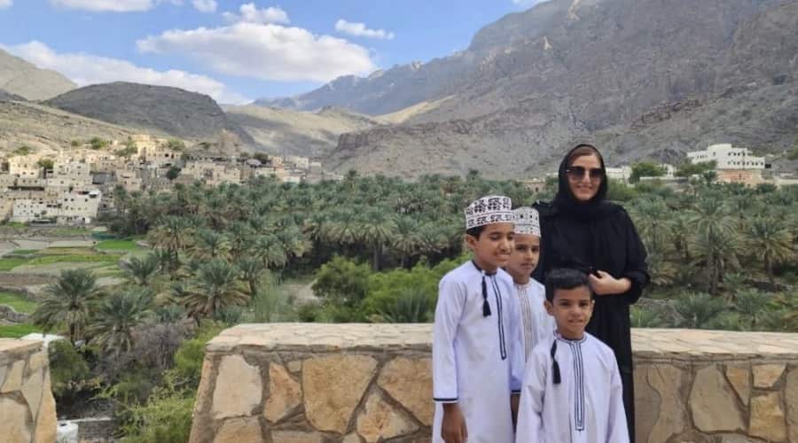 Honourable Lady visits Bilad Sayt village - Arabian Daily News